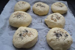 Pfälzer Leberrollen Burger mit Zwiebel und Apfel - Kochen aus Liebe