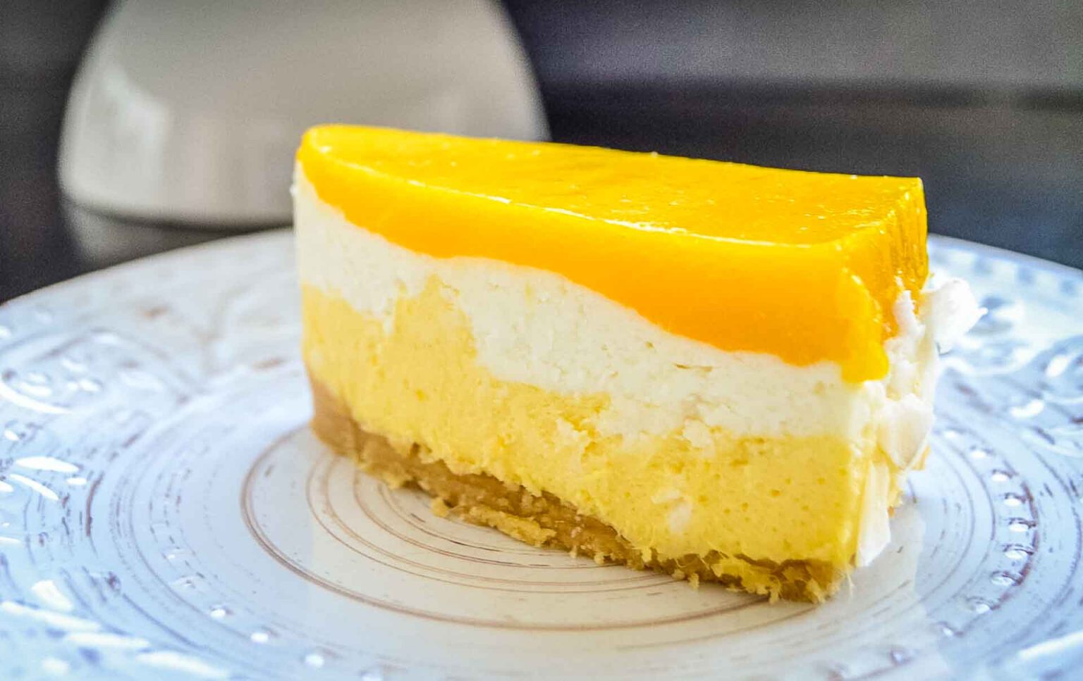 Mango Torte mit Kokos und Fruchtspiegel - Kochen aus Liebe
